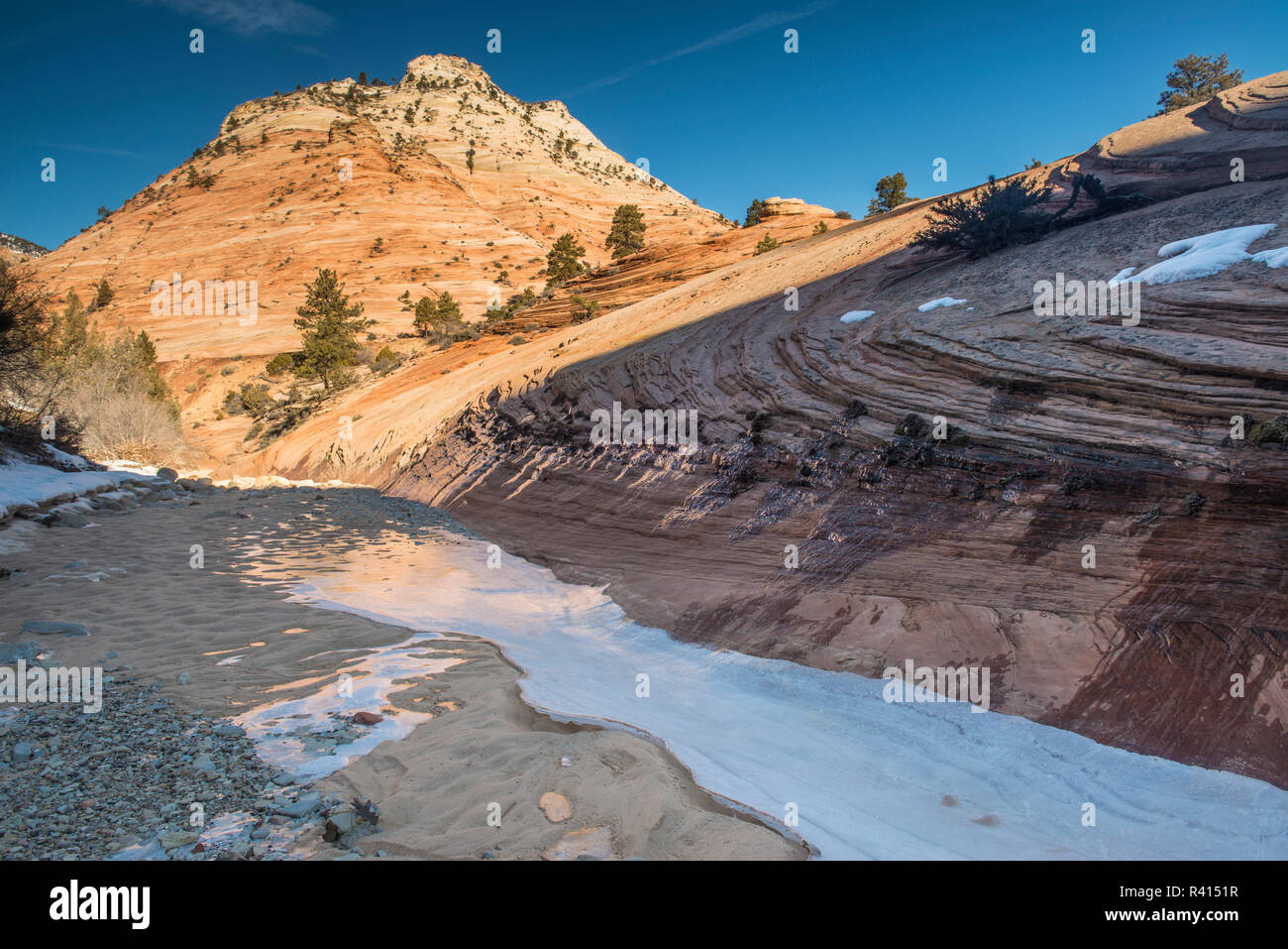 Ice in the desert hi-res stock photography and images - Alamy