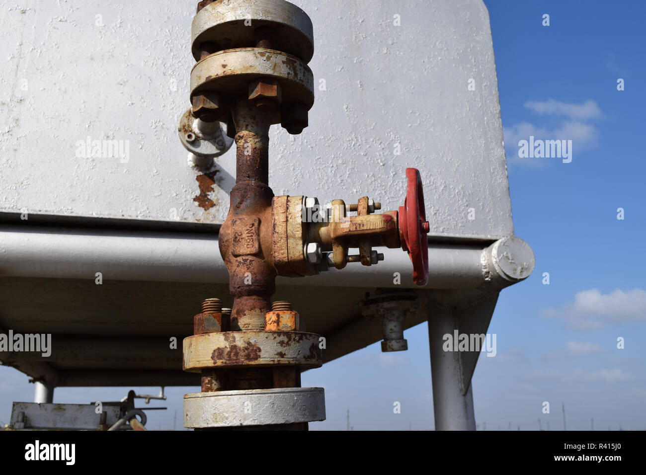 Gate Valves Stock Photos & Gate Valves Stock Images - Alamy