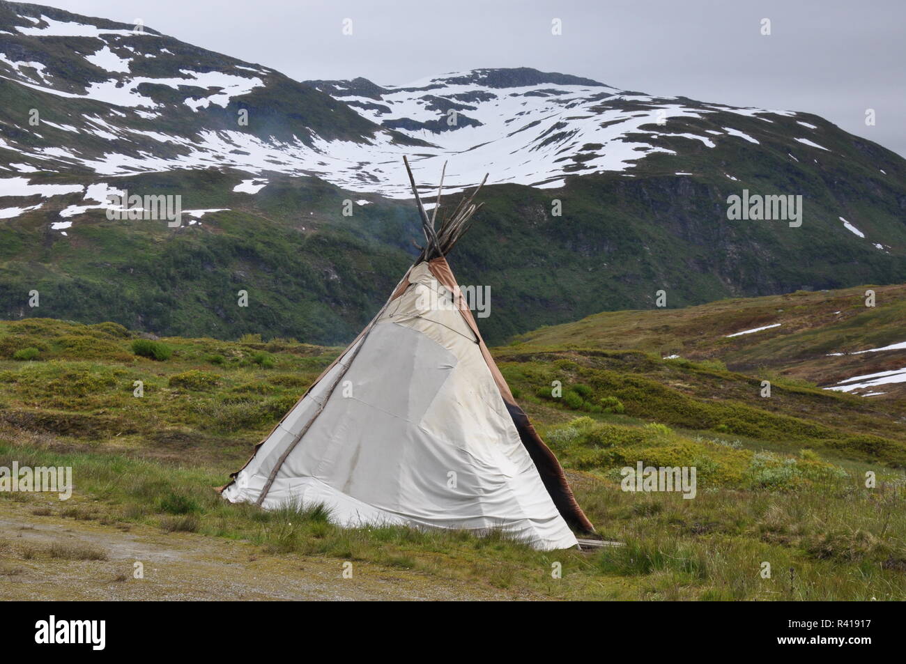 Sami tent norway hi-res stock photography and images - Alamy