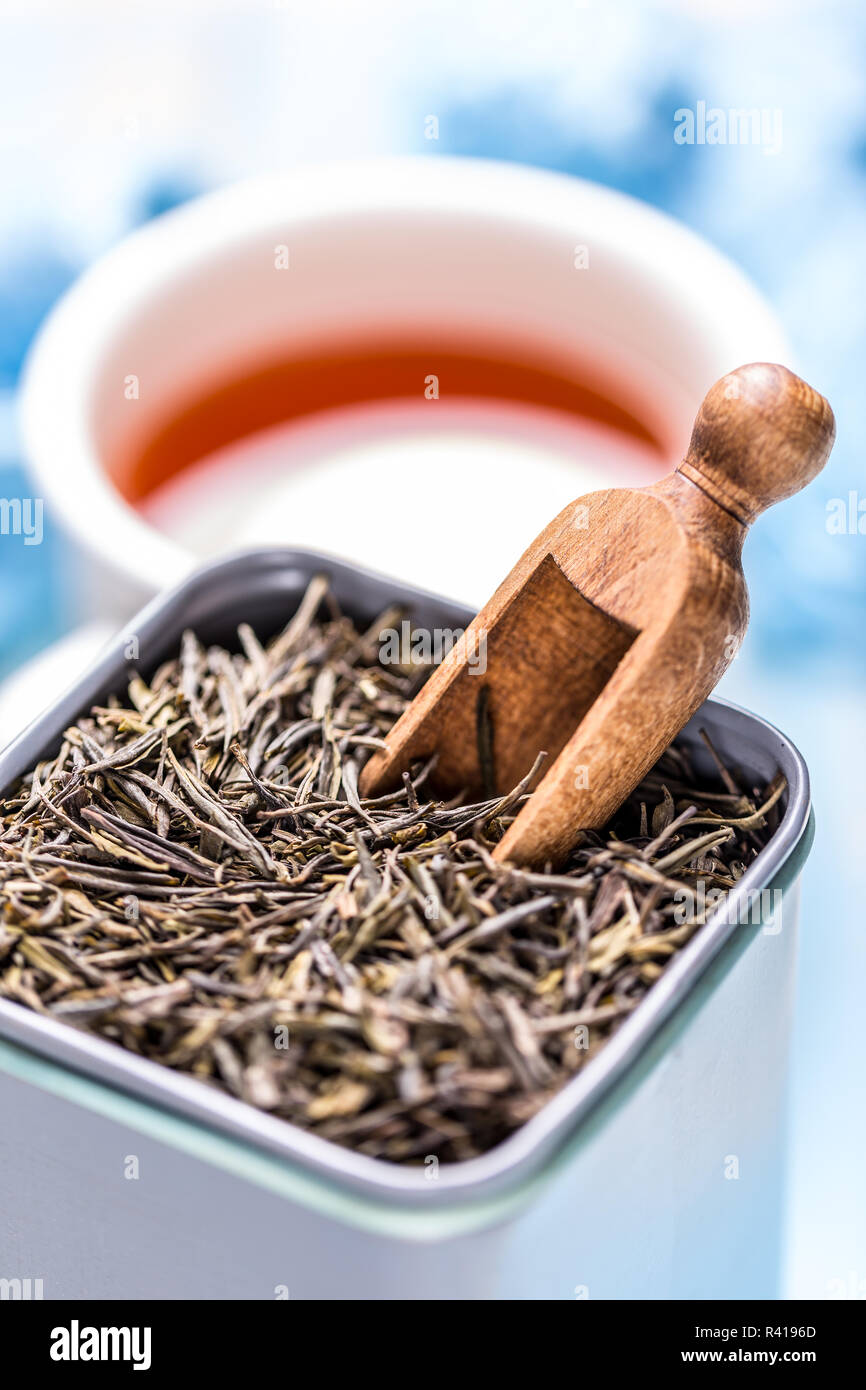 Dry tea leaves Stock Photo - Alamy