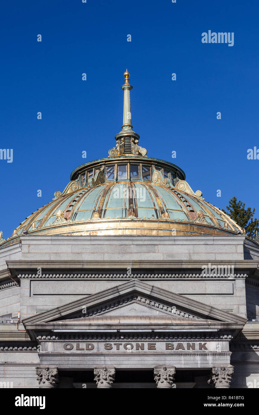 Stone bank hi-res stock photography and images - Alamy