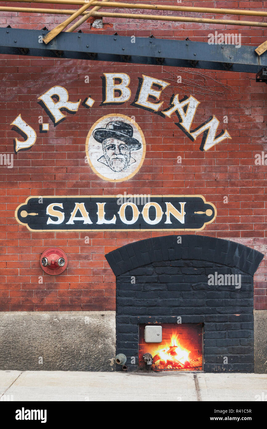 Judge roy bean saloon hi-res stock photography and images - Alamy