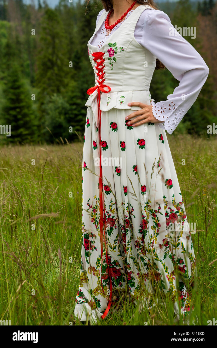 close up on the traditions of highlander clothing, female version Stock ...