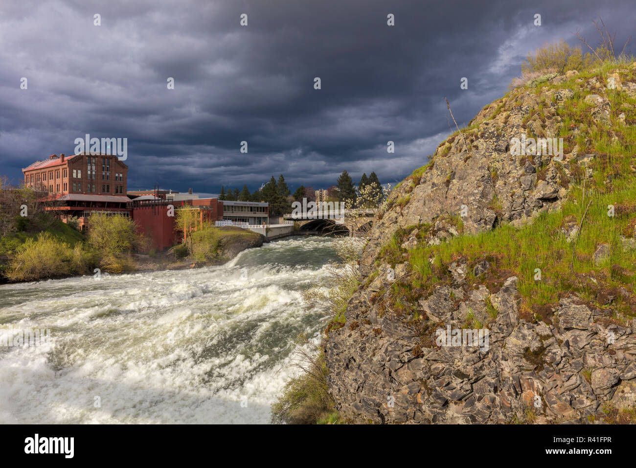 Spokane falls hi-res stock photography and images - Alamy