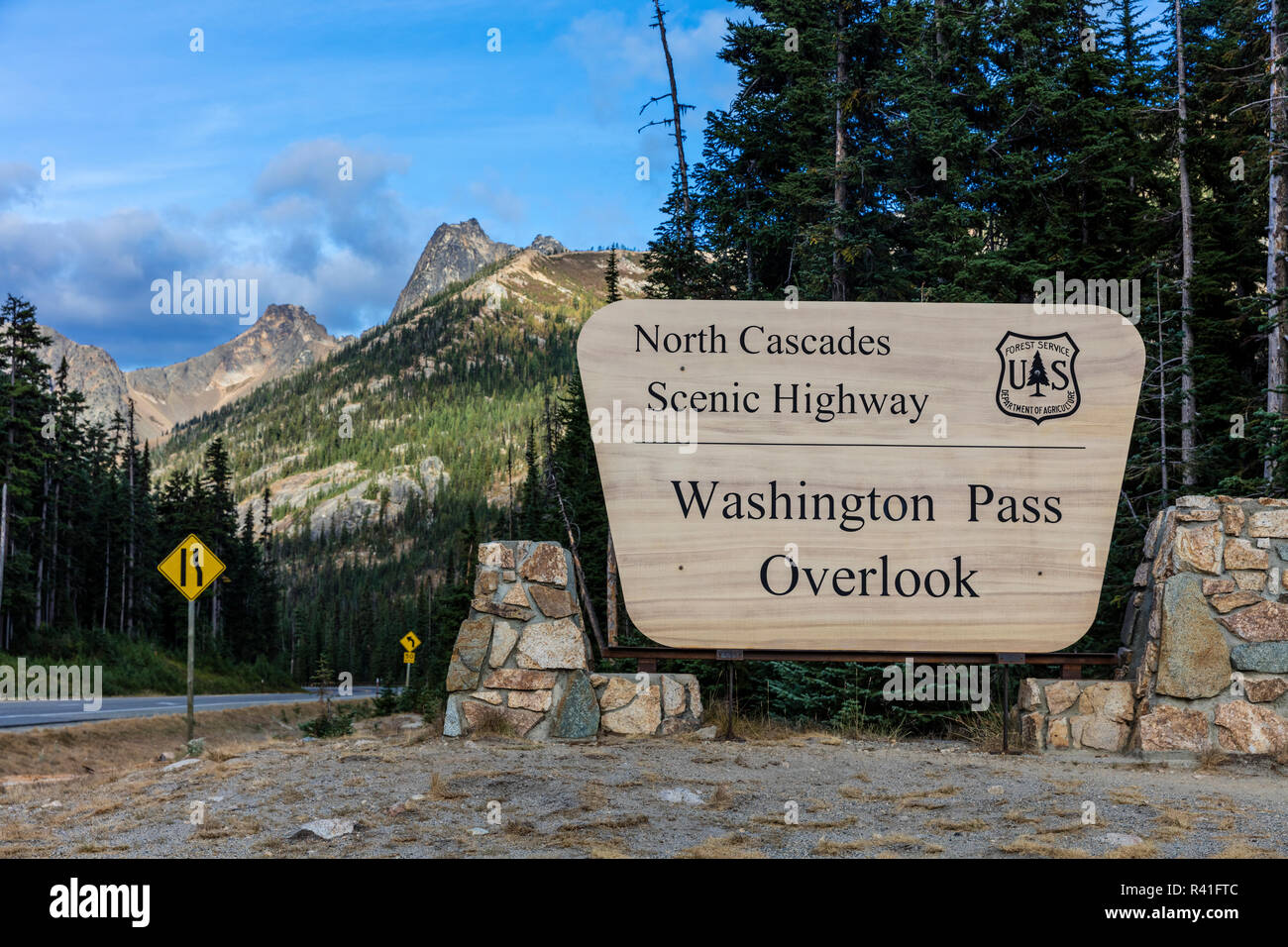 North Cascades Scenic Highway in North Cascades National Park ...
