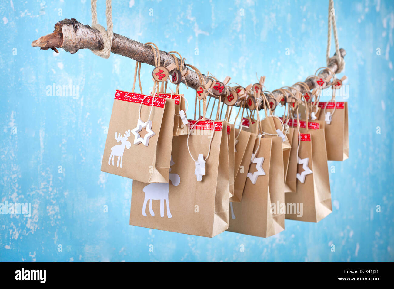 Calendar packaging hi-res stock photography and images - Alamy