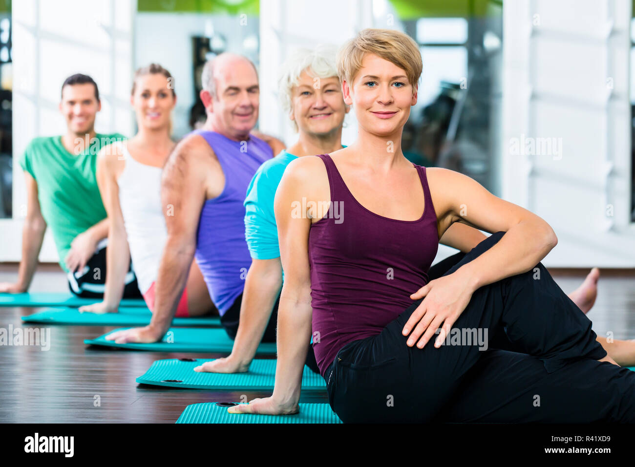 Alte leute hi-res stock photography and images - Alamy