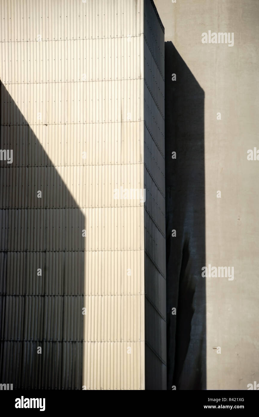 Symmetric shadows hi-res stock photography and images - Alamy