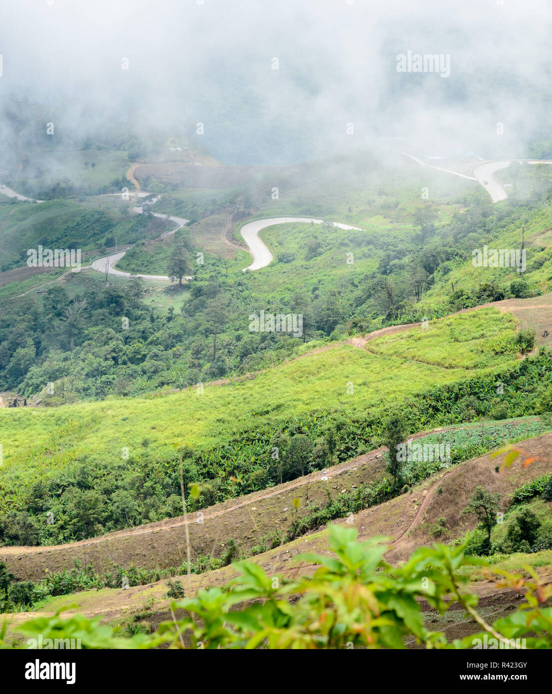 Sharp curve hi-res stock photography and images - Alamy