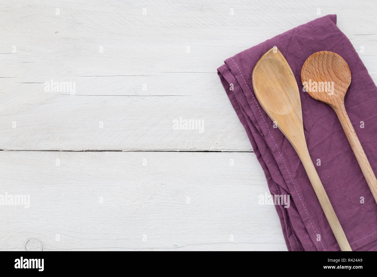 wooden spoon background Stock Photo - Alamy