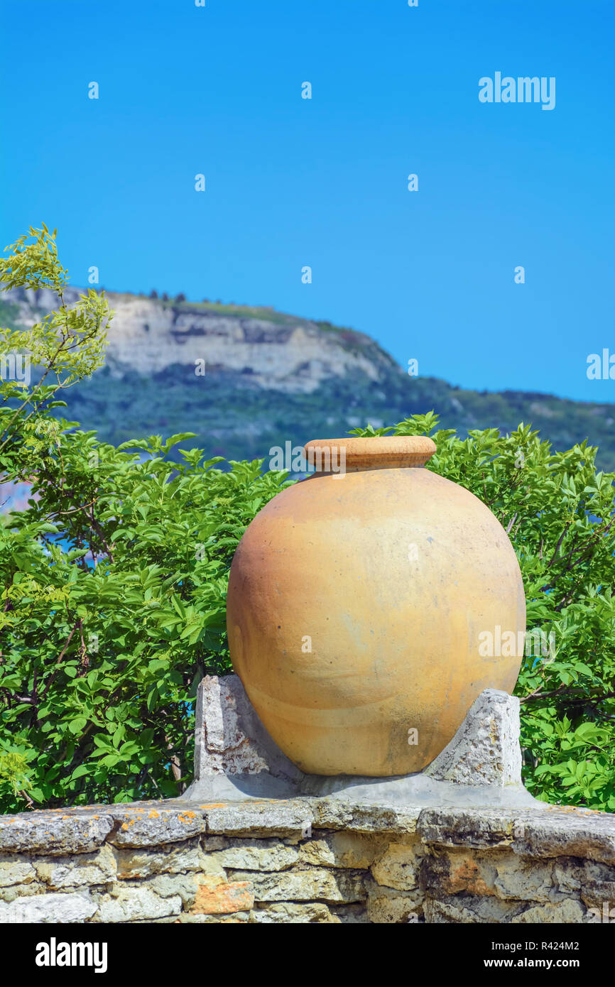 Large Ceramic Pot Stock Photo - Alamy