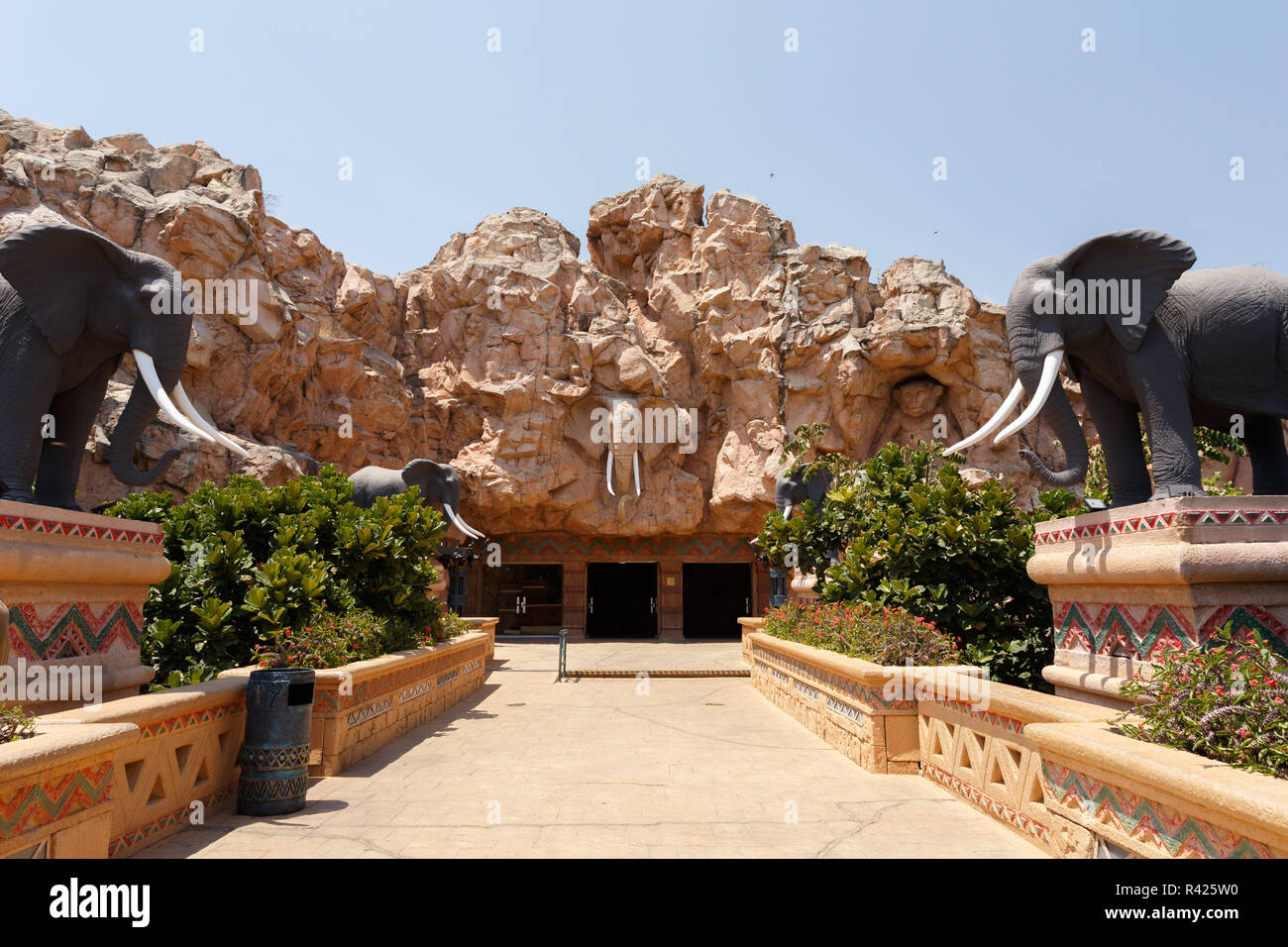 Gigantic elephant statues on Bridge in famous Lost City Stock Photo - Alamy