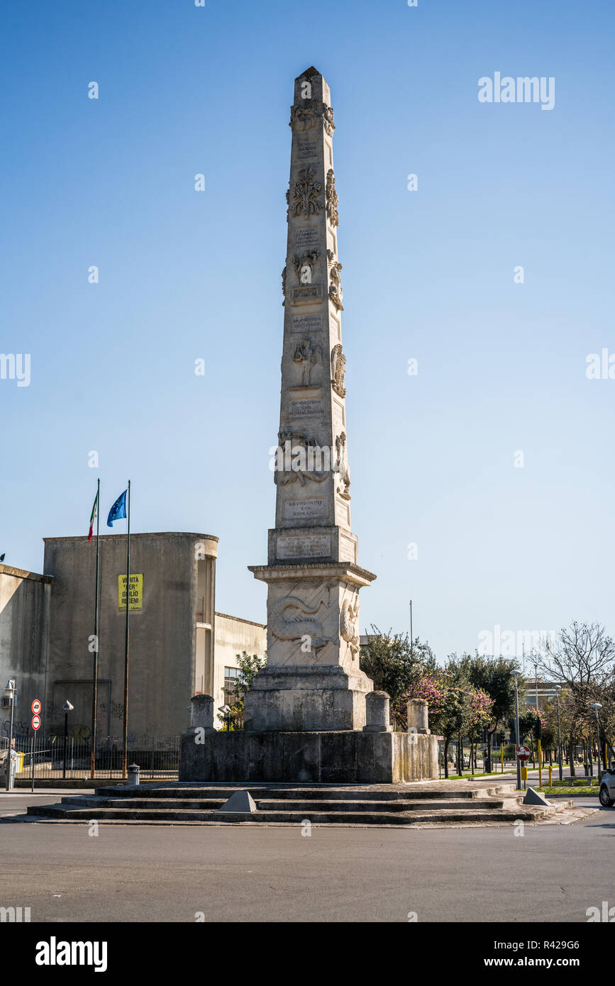 Obelisco di lecce hi-res stock photography and images - Alamy
