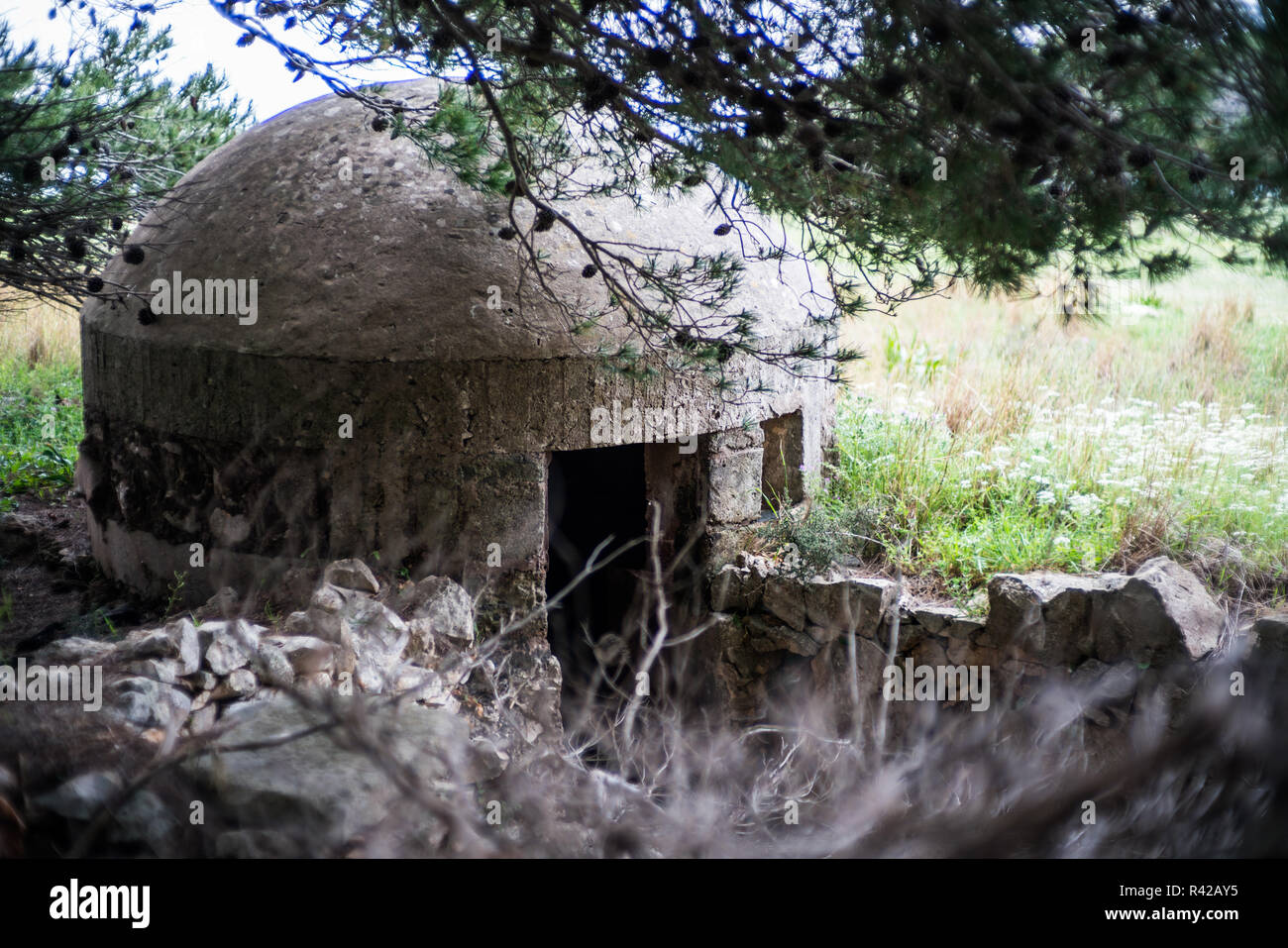 Italy world war bunker hi-res stock photography and images - Alamy