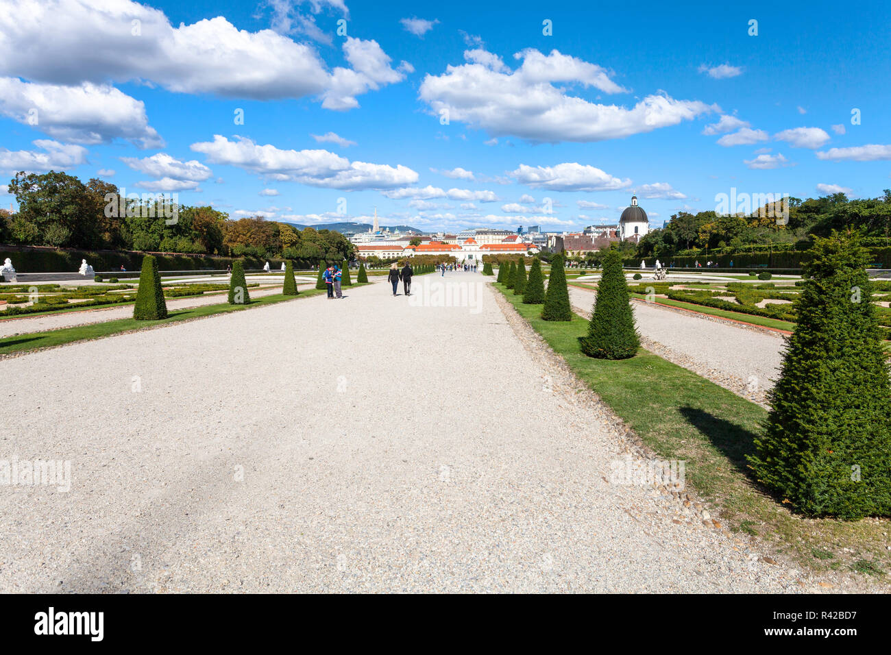 paths to Lower Palace in Belvedere garden, Vienna Stock Photo - Alamy
