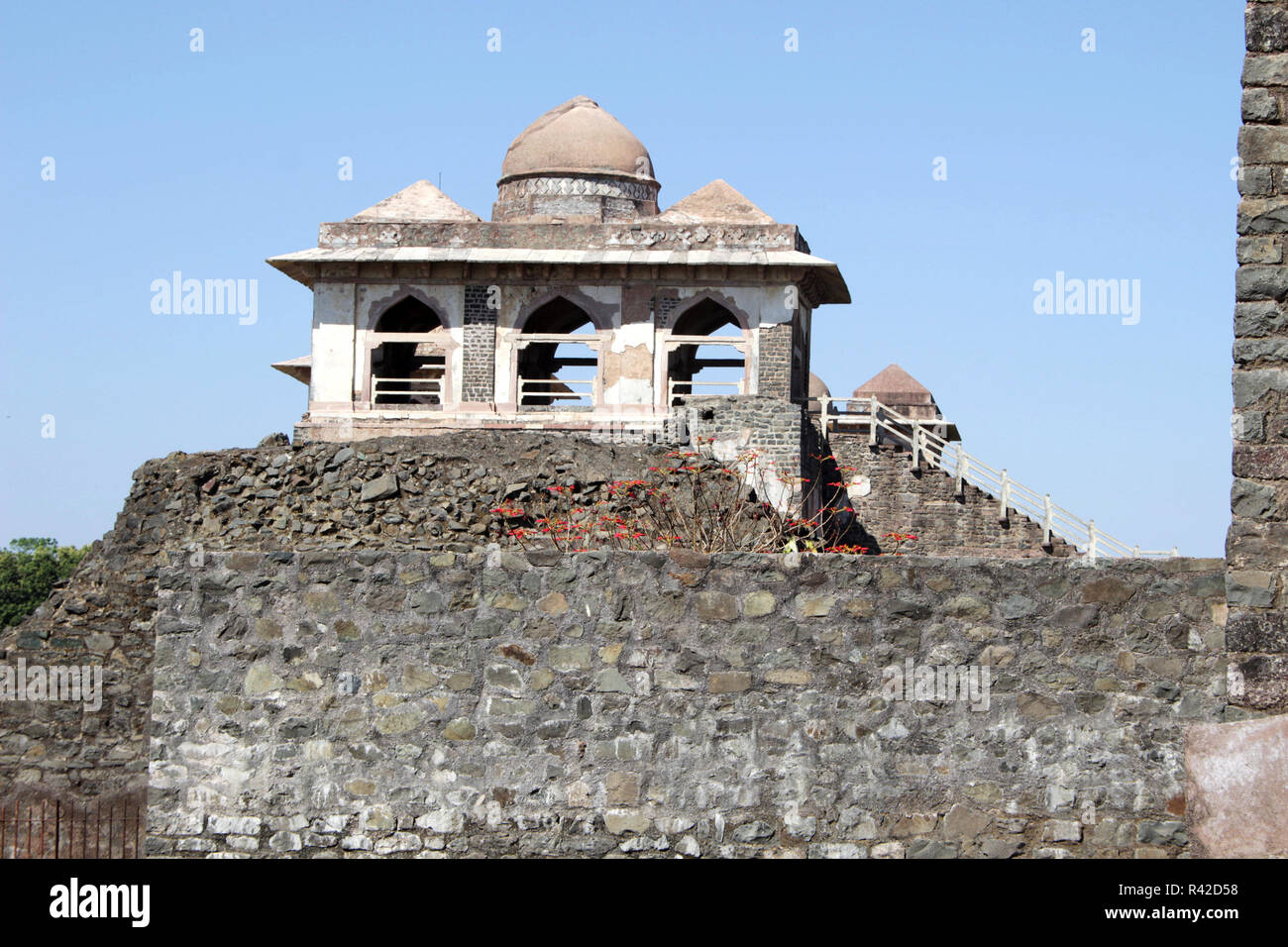 Pavilion at Jahaz Mahal Stock Photo - Alamy