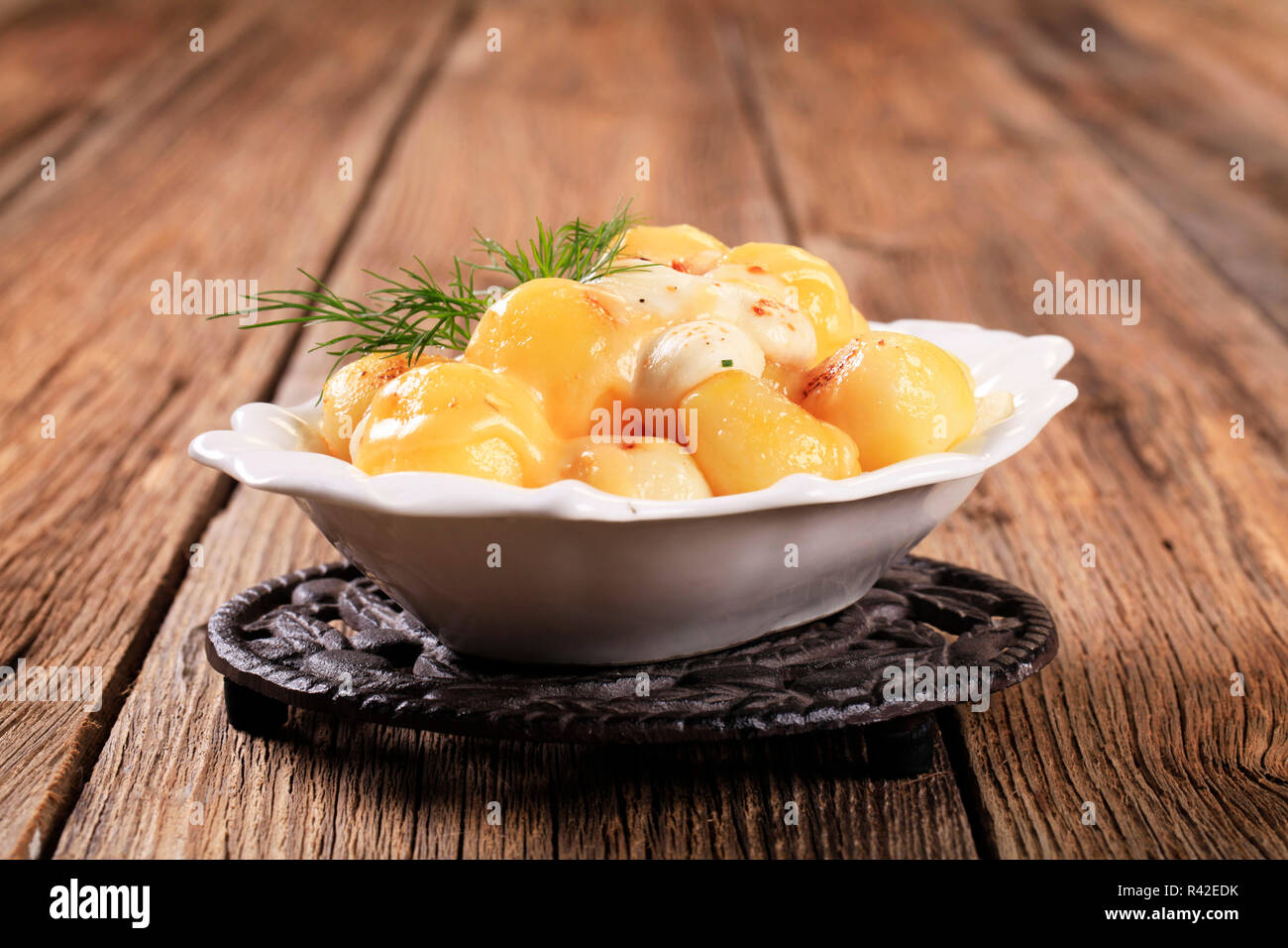 Parisian potatoes hi-res stock photography and images - Alamy