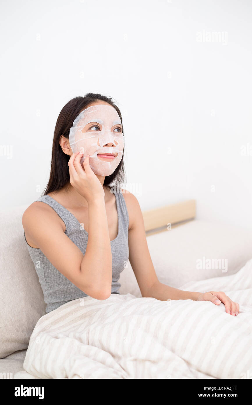 Woman doing the skincare treatment Stock Photo - Alamy