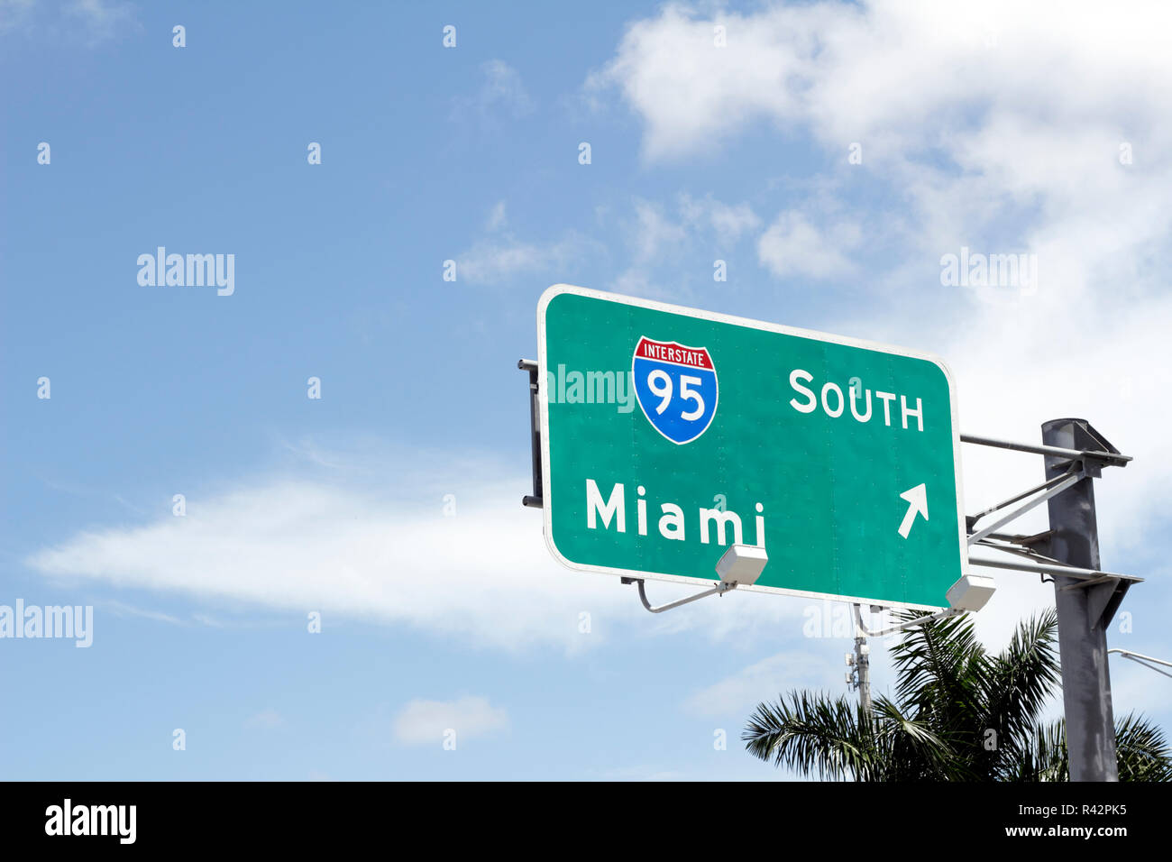 Interstate 95 South to Miami Sign Stock Photo - Alamy