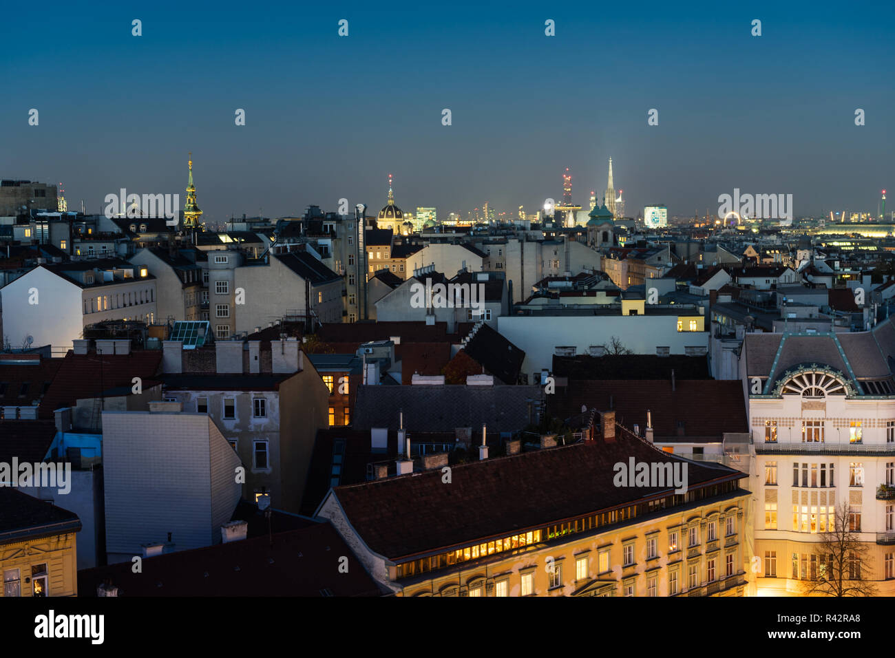 vienna at night Stock Photo - Alamy