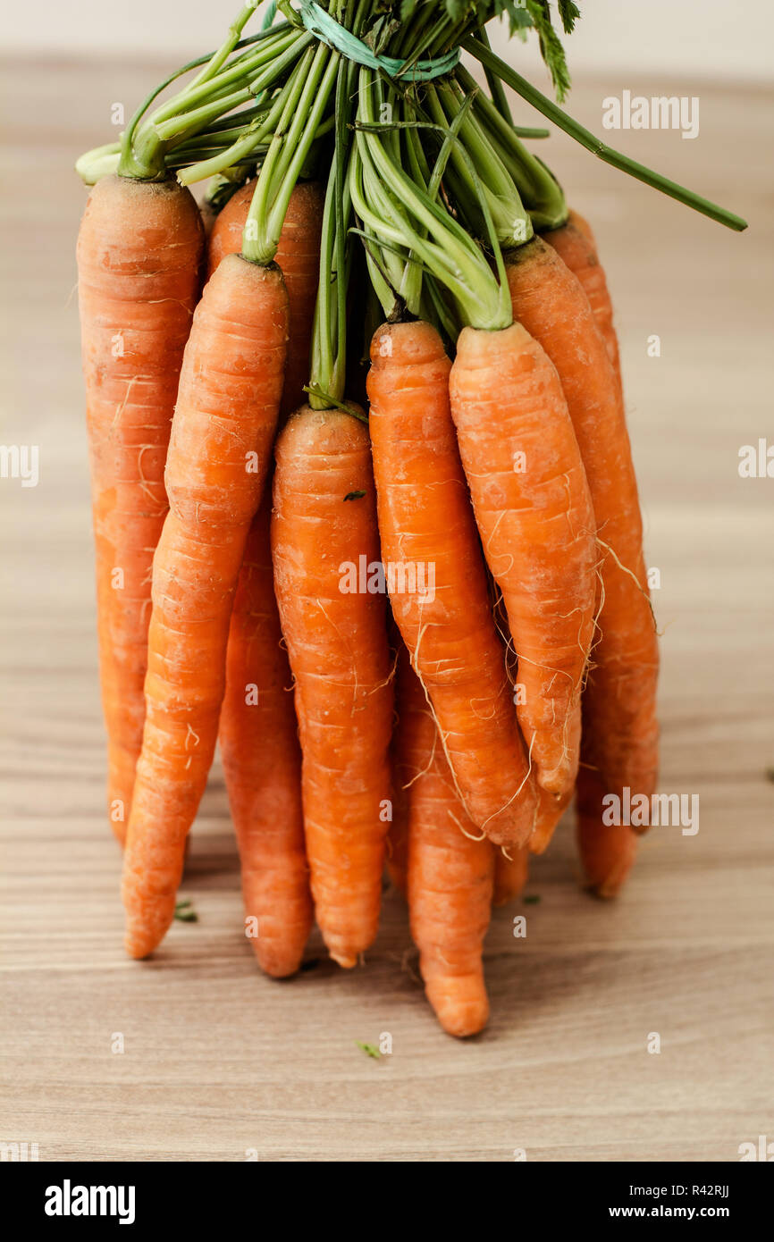 Fresh Carrots Bunch Stock Photo - Alamy
