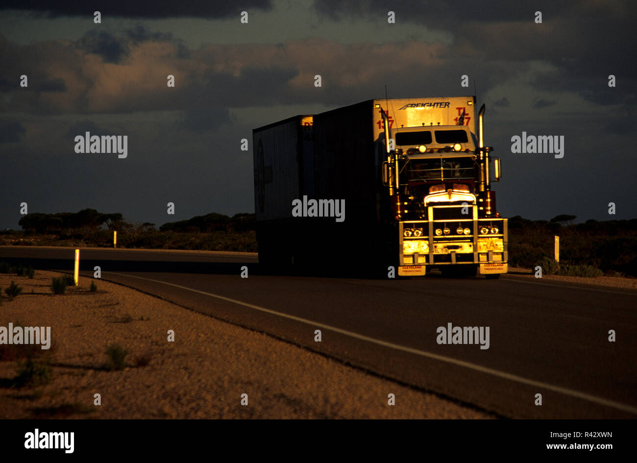 Road train australian outback hi-res stock photography and images - Alamy