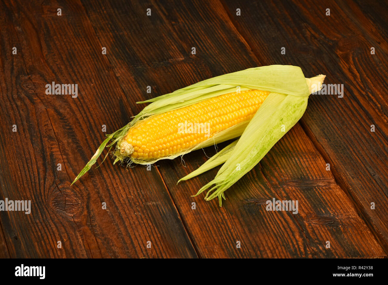 Corn cob on vintage hi-res stock photography and images - Alamy