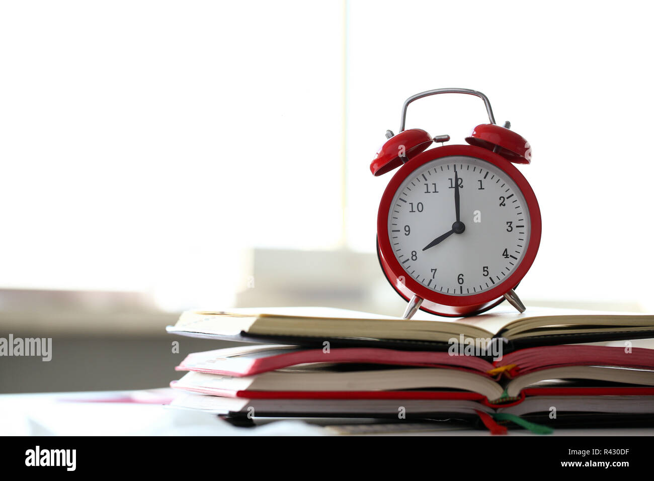 Clock eight morning hi-res stock photography and images - Alamy