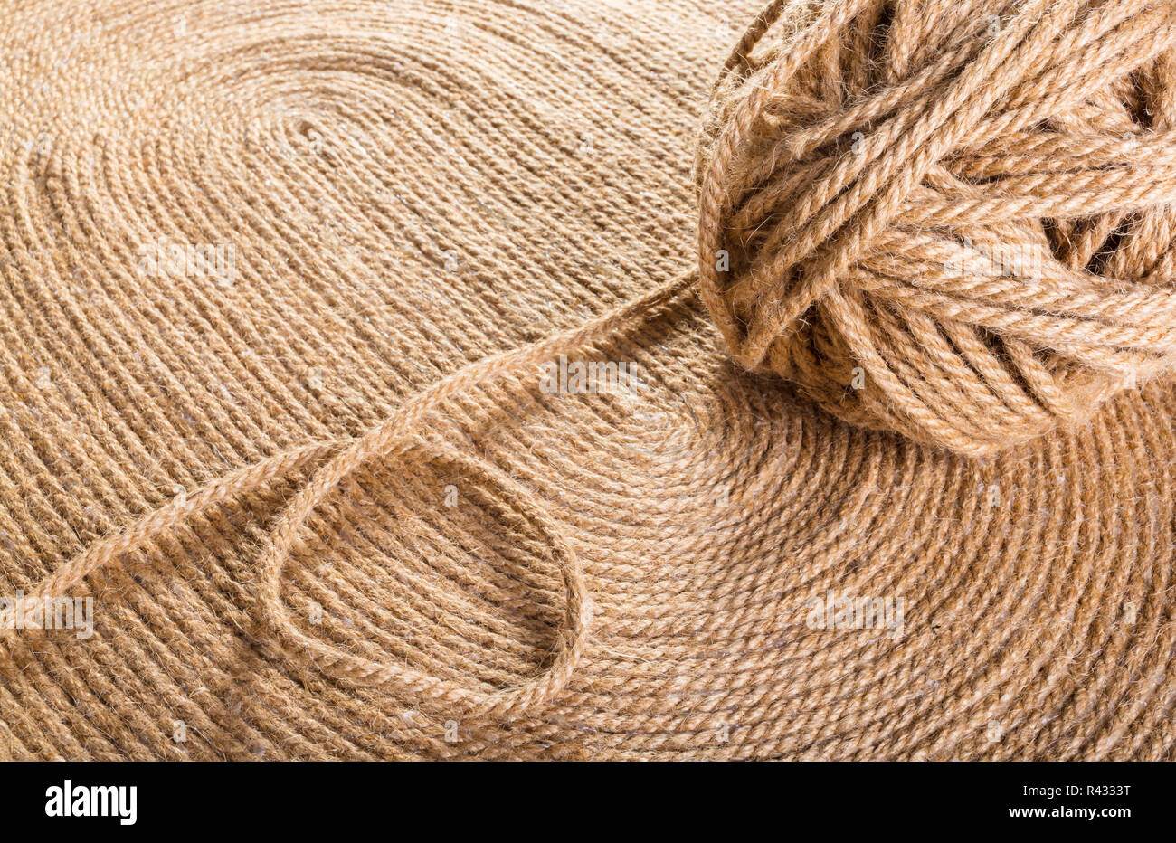 Jute rope rug hi-res stock photography and images - Alamy