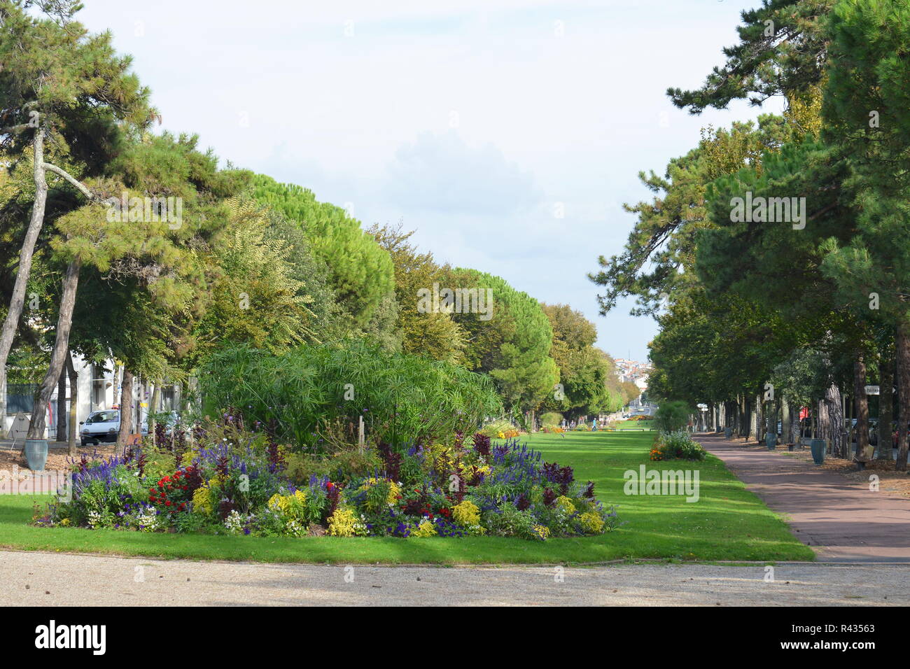 park in la rochelle Stock Photo - Alamy
