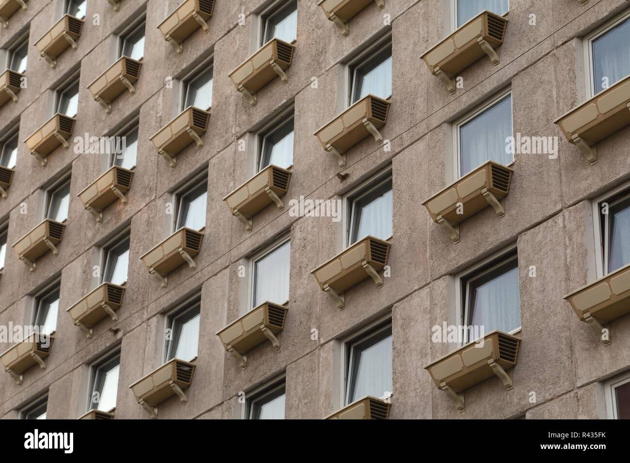 Large panel housing block hi-res stock photography and images - Alamy