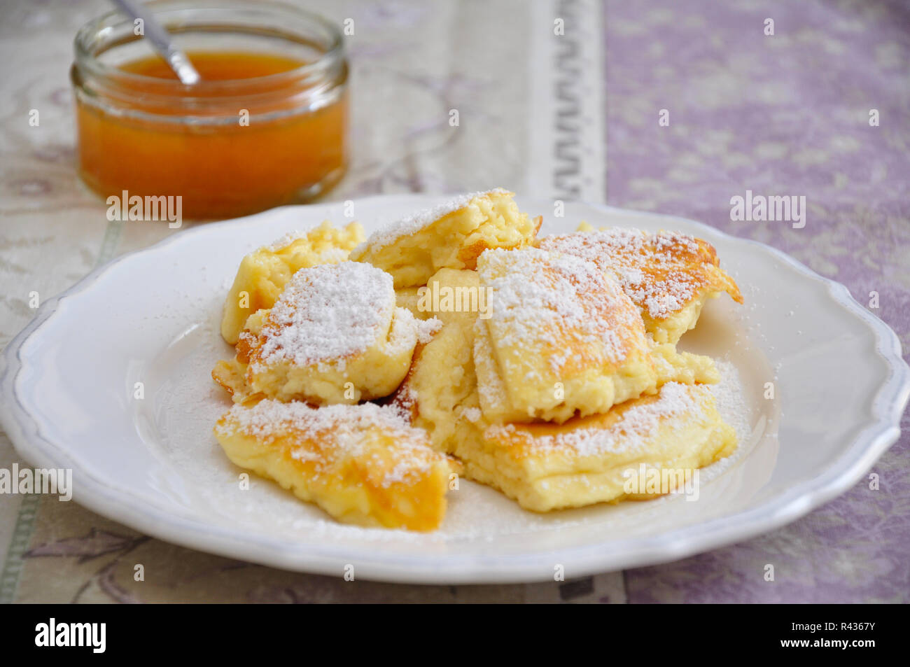 Kaiserschmarrn - traditional austrian pancake dessert Stock Photo - Alamy