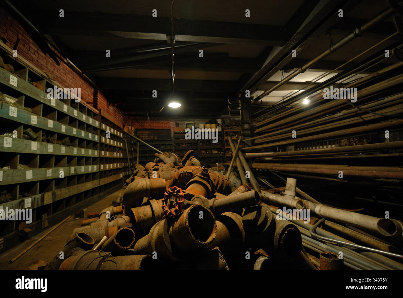 Dark storage hi-res stock photography and images - Alamy
