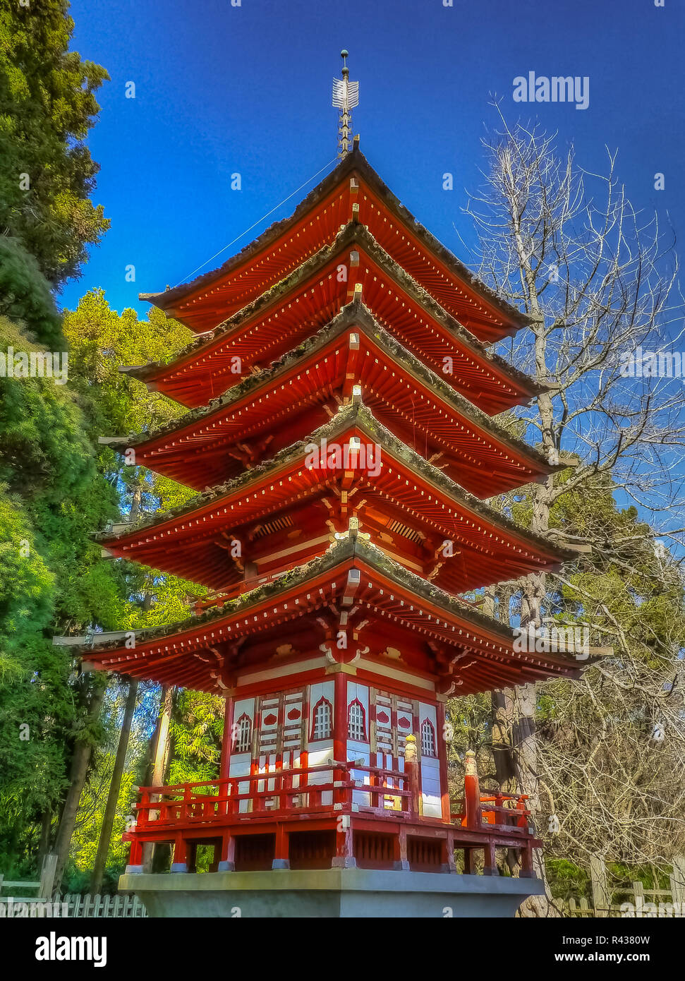 Zen garden west hi-res stock photography and images - Alamy