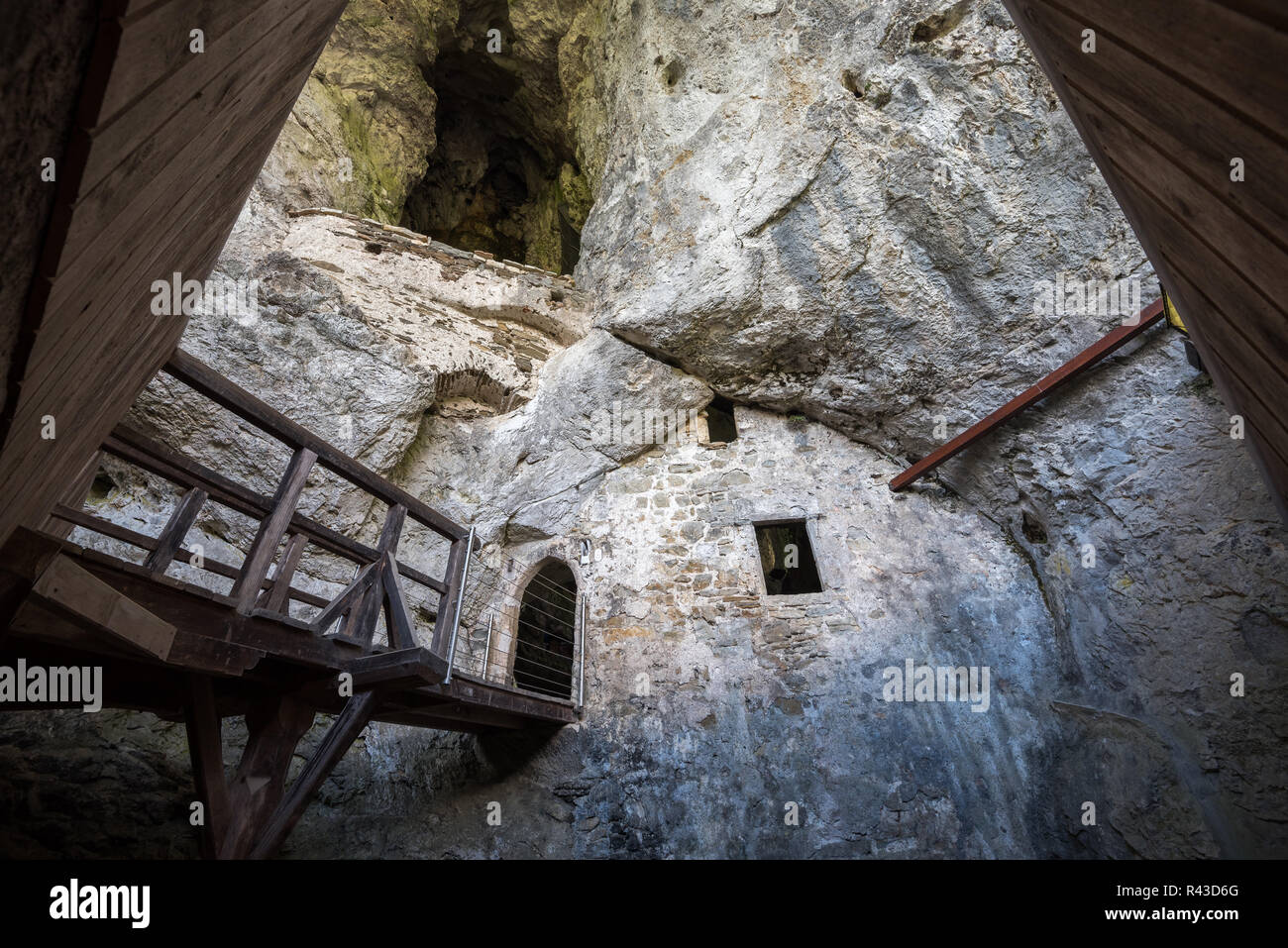 Interior predjama castle slovenia hi-res stock photography and images ...