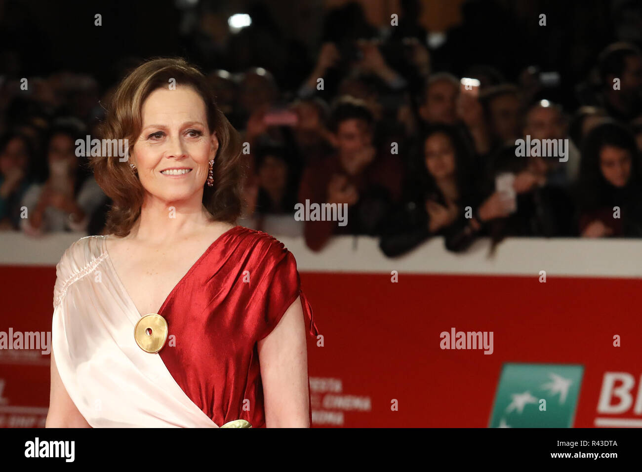 Sigourney weaver film premiere hi-res stock photography and images - Alamy