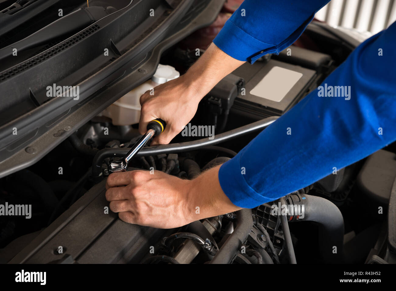 Mechanic Repairing Car Stock Photo - Alamy