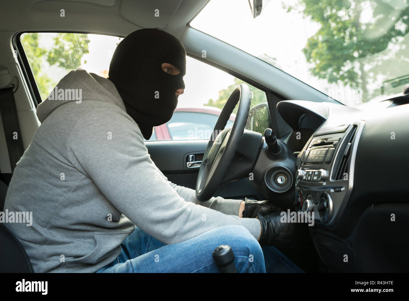 Man mask gloves sitting outdoors hi-res stock photography and images ...