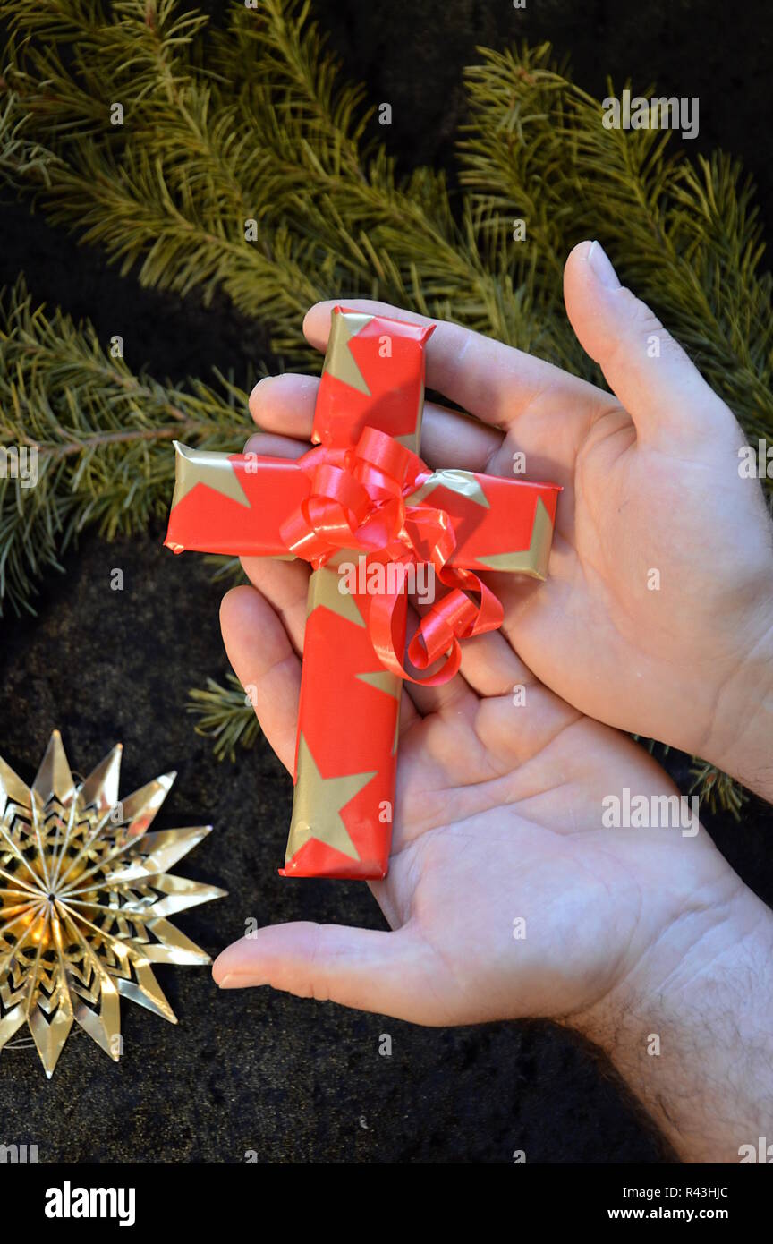 Give a cross hi-res stock photography and images - Alamy