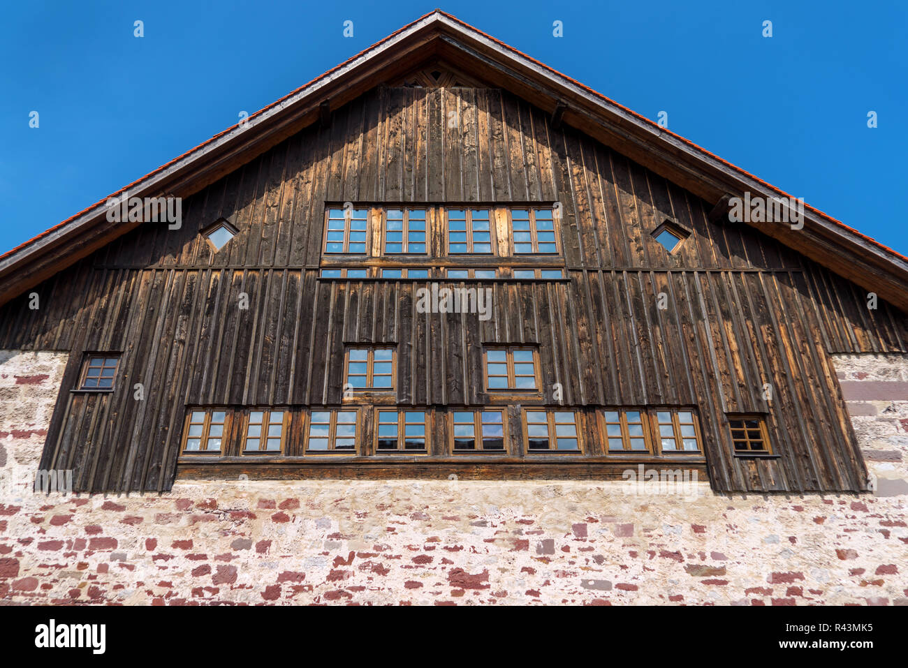 Gable construction hi-res stock photography and images - Alamy