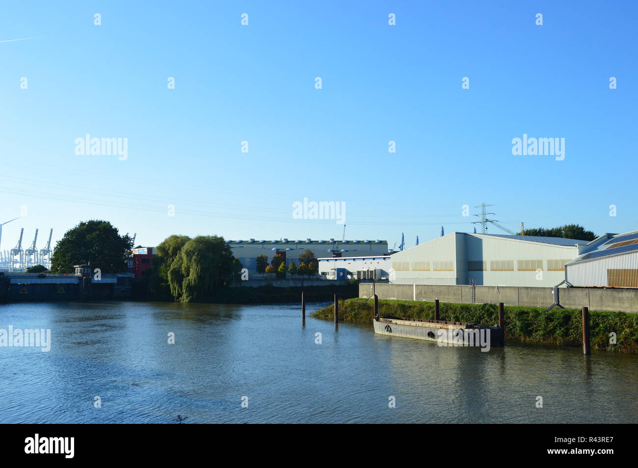 shed in port Stock Photo - Alamy