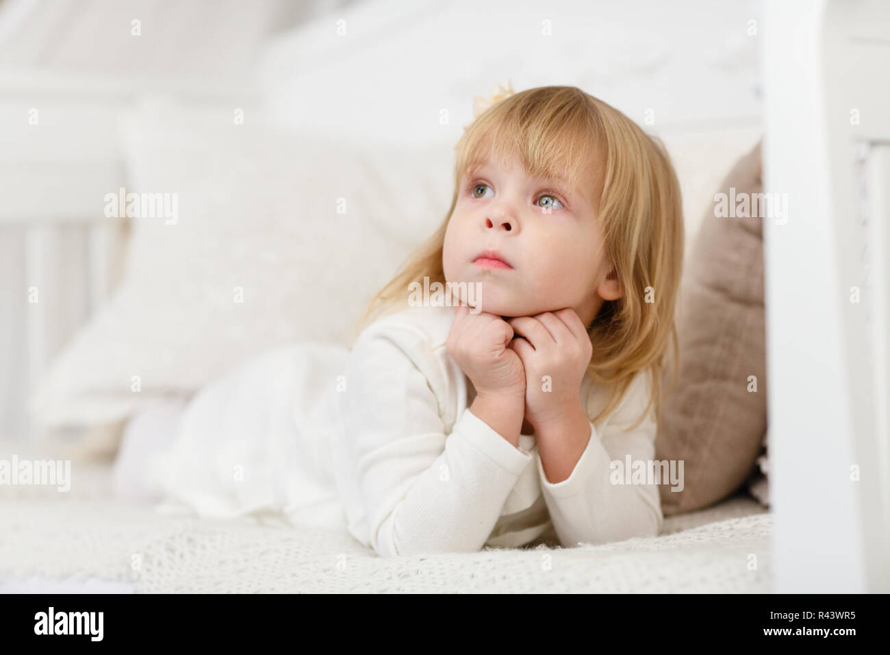 Happy little girl Stock Photo - Alamy
