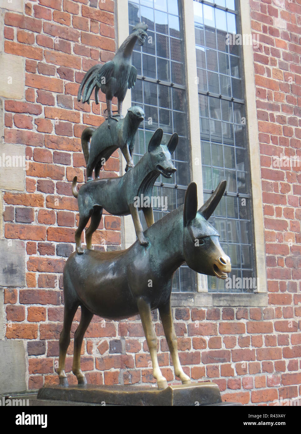bremen town musicians Stock Photo - Alamy