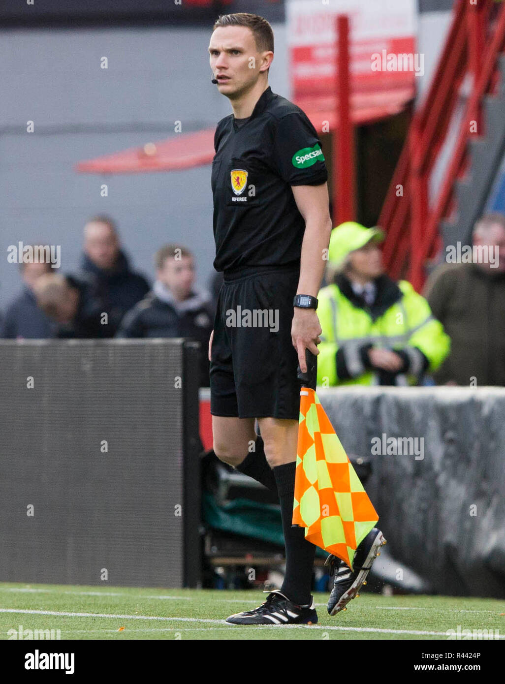 Assistant referee daniel mcfalrlane hi-res stock photography and images ...