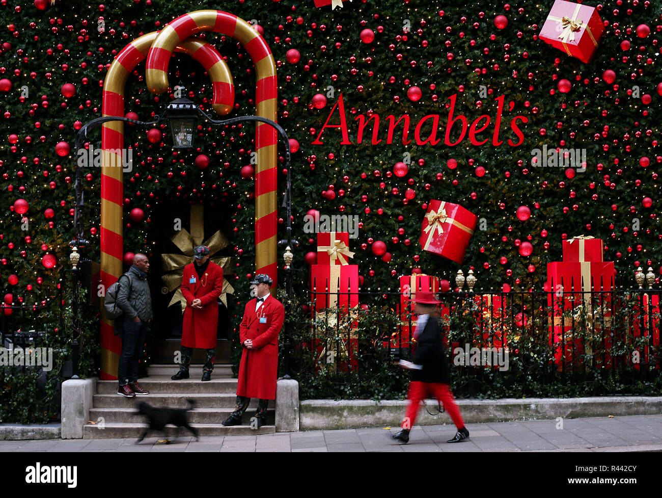 Berkeley square london christmas hi-res stock photography and images ...