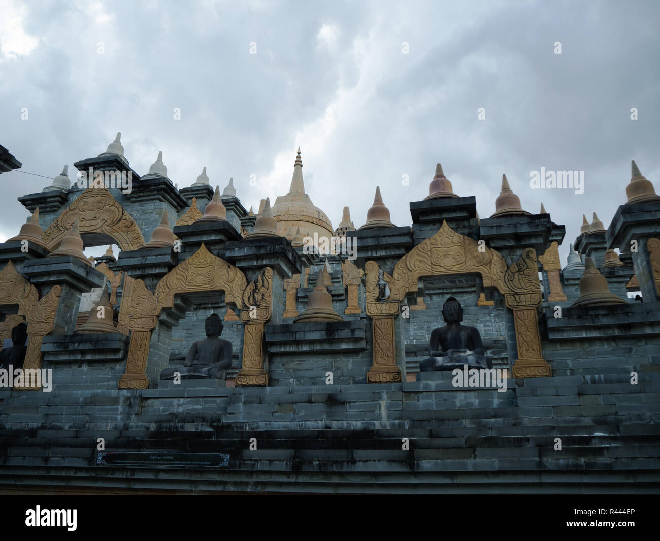 Padoga hi-res stock photography and images - Alamy