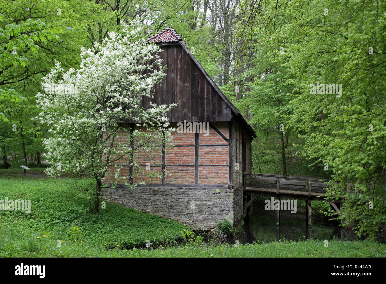 Fachwerkscheune hi-res stock photography and images - Alamy