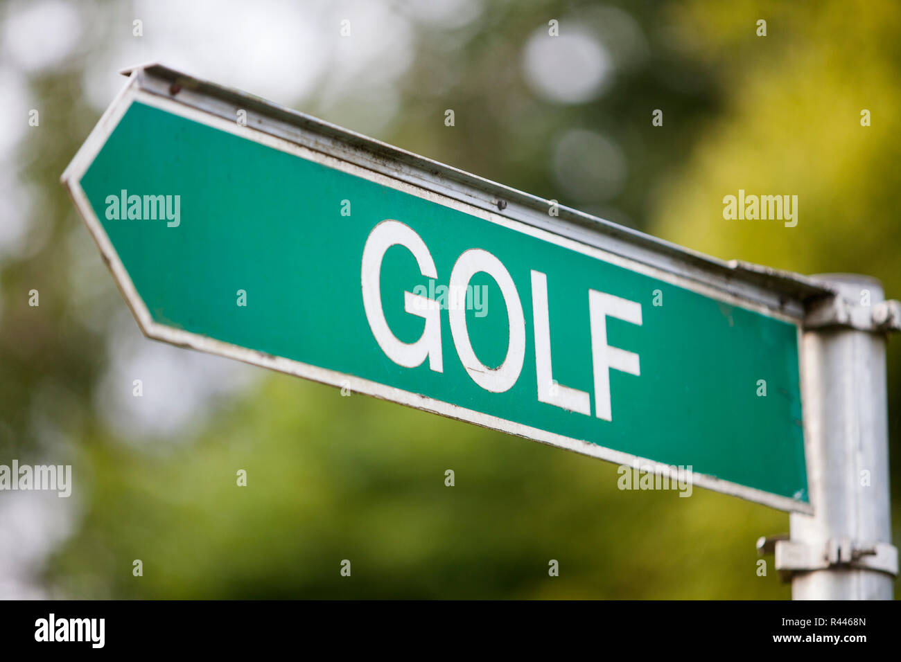 Golf indicator sign Stock Photo - Alamy