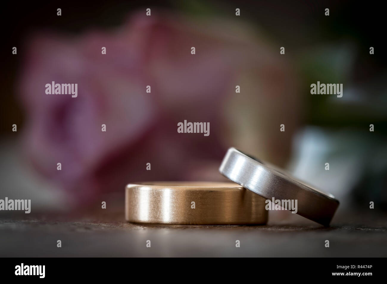 Two rings rose hi-res stock photography and images - Alamy
