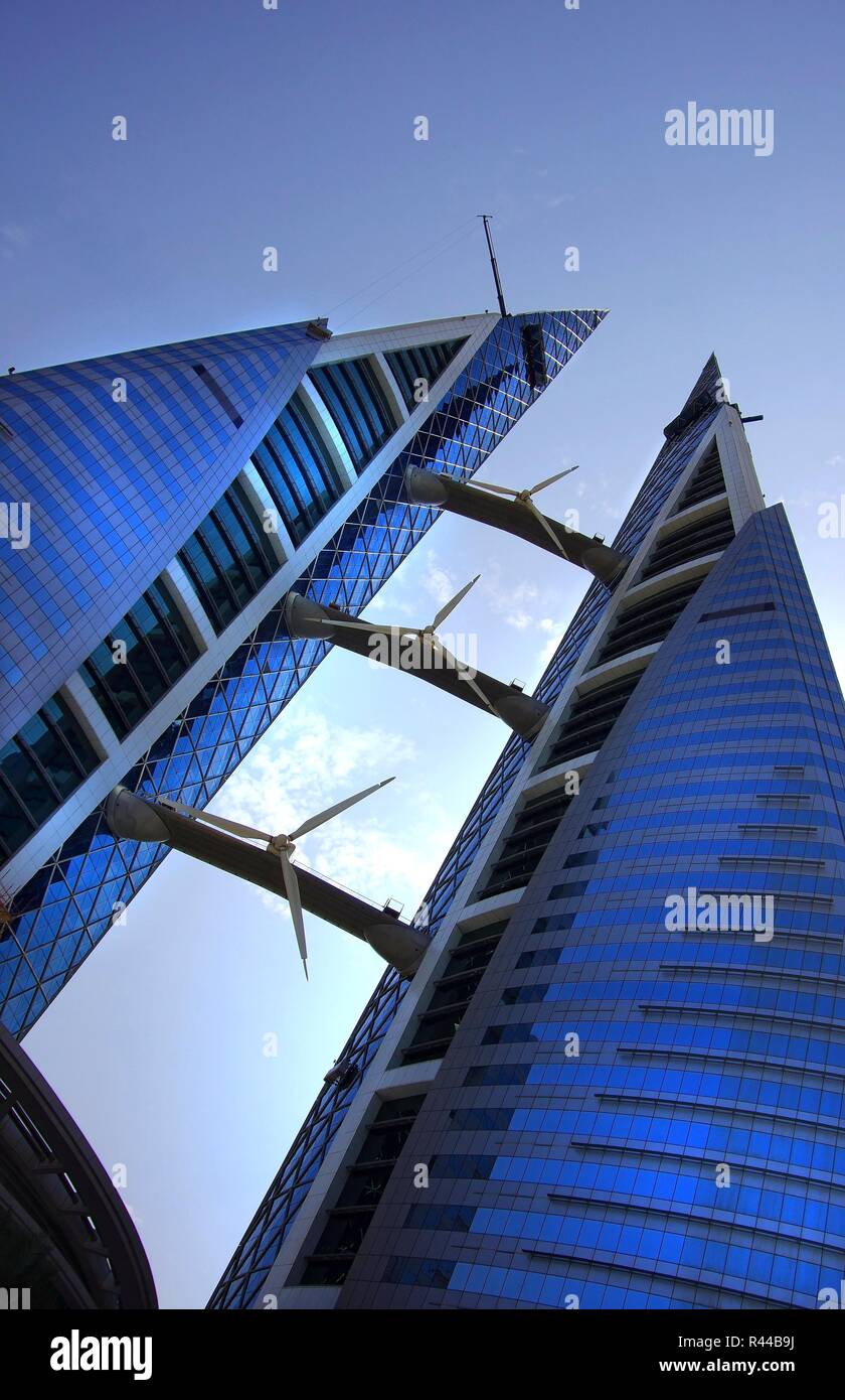 Bahrain skyscraper building united tower hi-res stock photography and ...